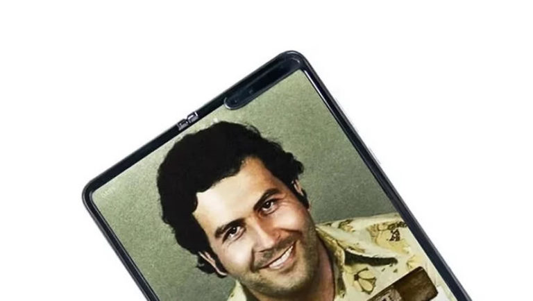 Pablo Escobar'ın İkinci Telefonu Escobar Fold 2 Tanıtıldı! - TeknoDiot.com